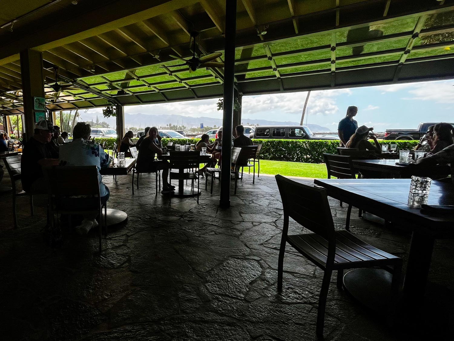 5 Best Kid Friendly Restaurants in Oahu - Alison Bell