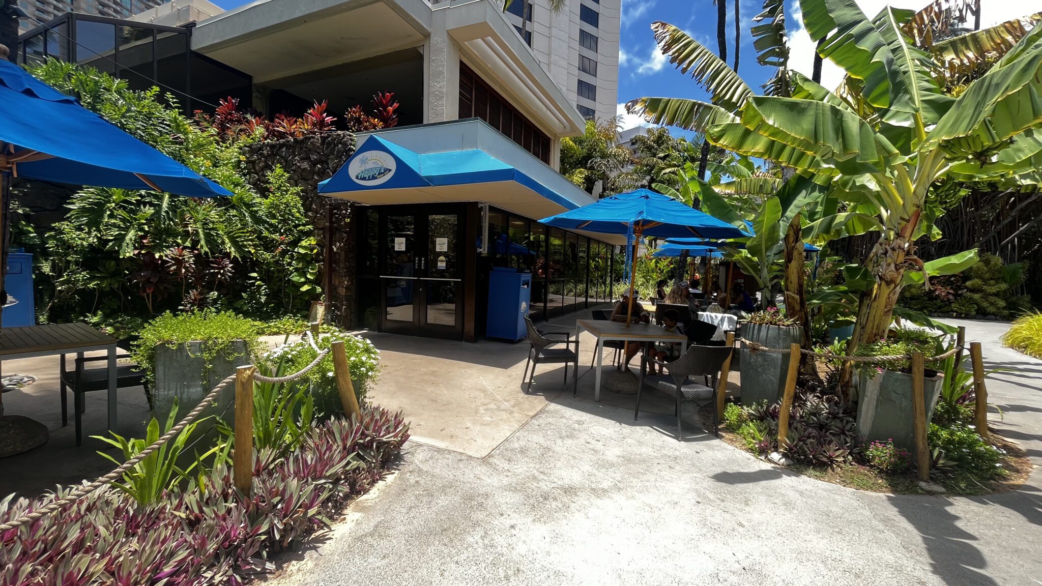 Where to Eat in Waikiki - Alison Bell Photographer